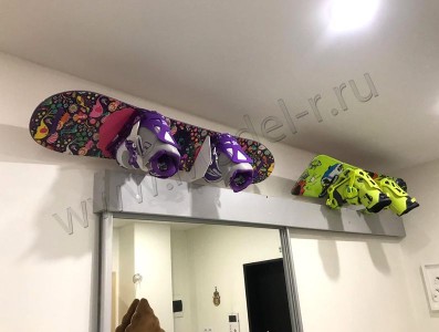Крепление на стену для сноуборда